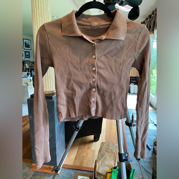 Brandy Melville | Tops | Brandy Crop Top | Poshmark